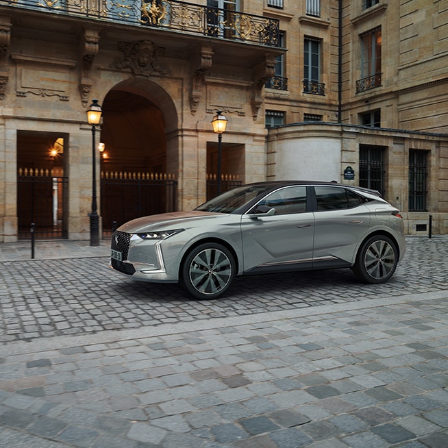 DS 4: Plug-in hybrid hatchback | DS Automobiles