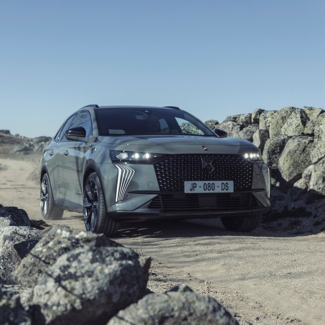 DS 7 | the elegant and dynamic SUV