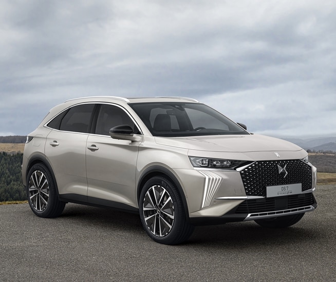 DS 7 | the elegant and dynamic SUV