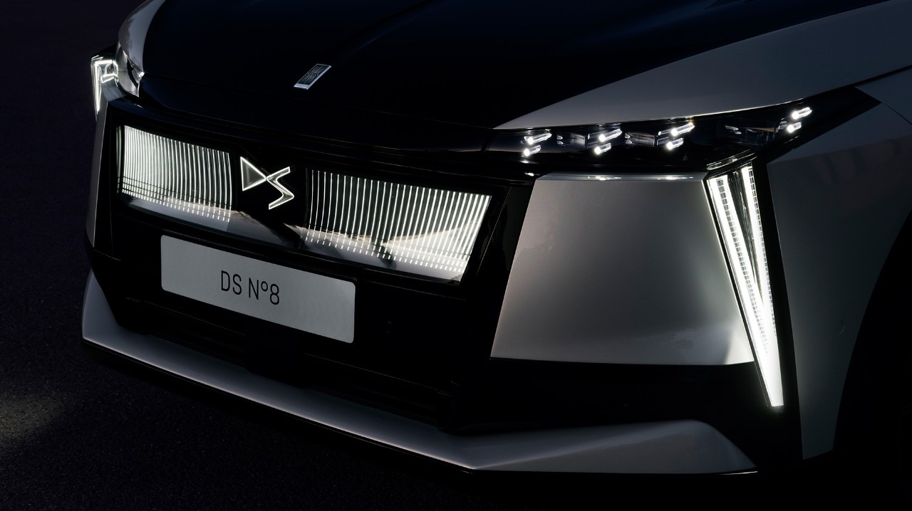 DS N°8 | Electric SUV | DS Automobiles Ireland